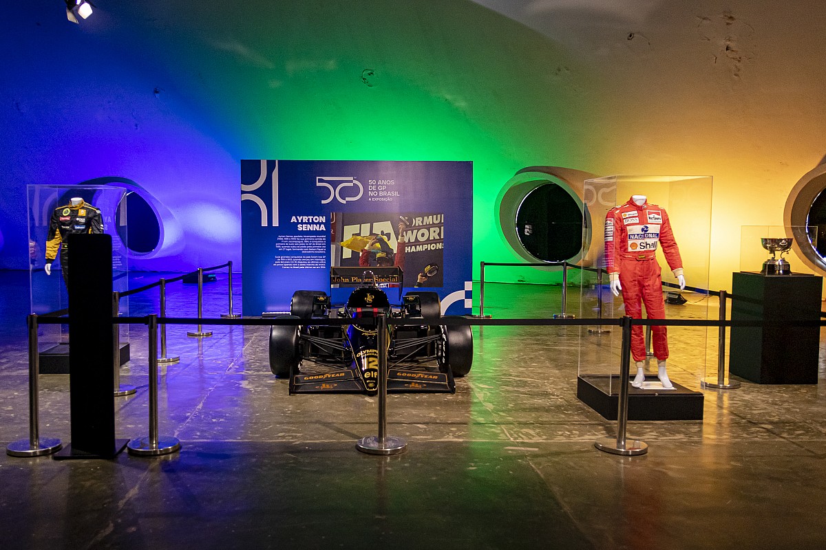 Ayrton Senna é destaque em exposição da F1 em São Paulo