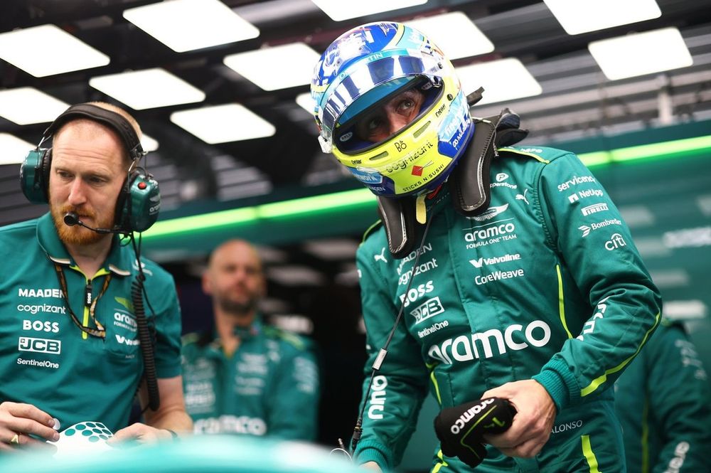 Alonso, el piloto que ve la F1 a cámara lenta: así lo ve Aston Martin