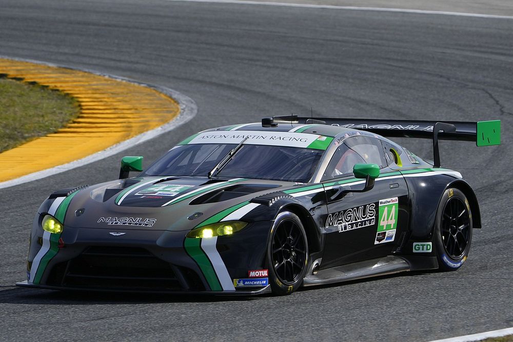 Pumpelly, Lally return to Magnus Racing for 2023 Rolex 24