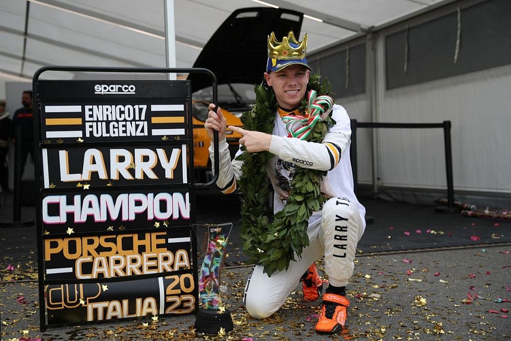 Carrera Cup Italia | Ten Voorde al via anche nel 2024 con Enrico ...