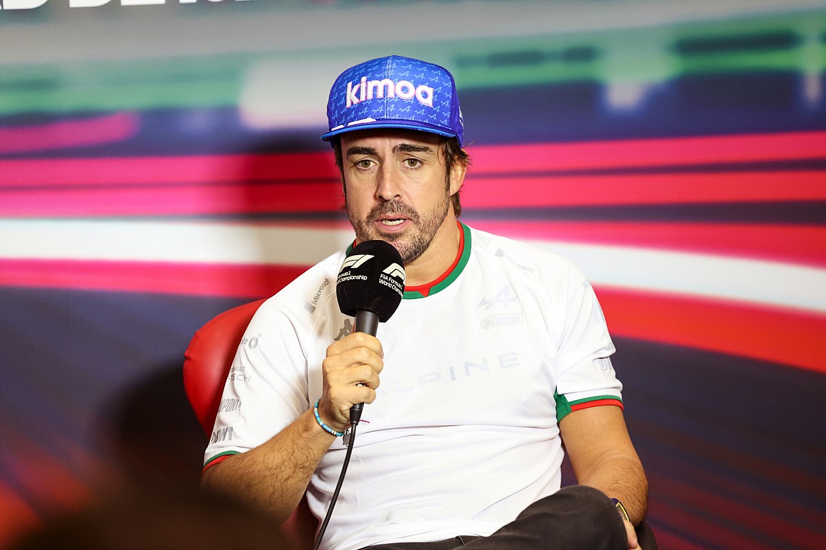 Alonso „unja” már a szalagcímeket a Hamilton és Schumacher bajnoki ...