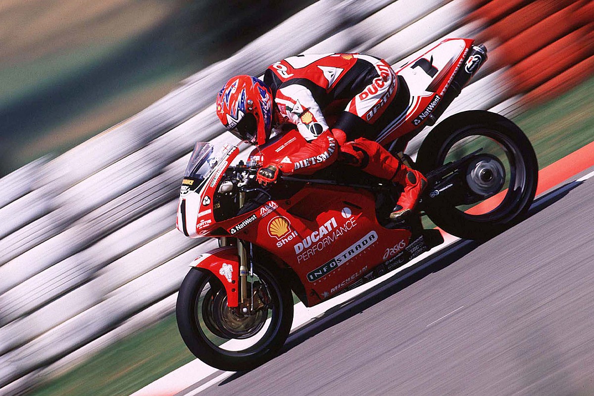 10 Pembalap Penyumbang Podium Terbanyak Ducati di WSBK