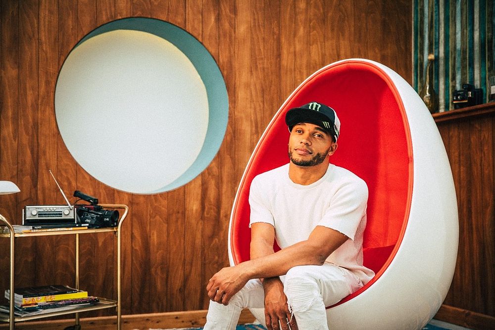 Nic Hamilton: Az életem 2 hónap alatt a feje tetejére állt!