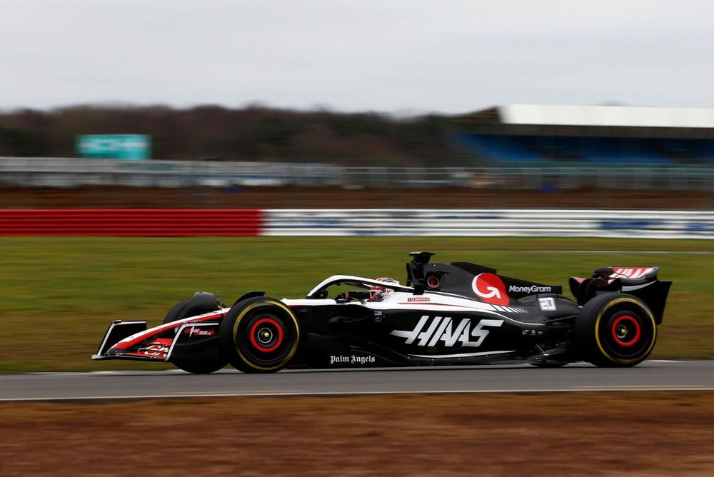 Haas, 2025 aracı VF-25 ile Silverstone'da özel bir test gerçekleştirdi