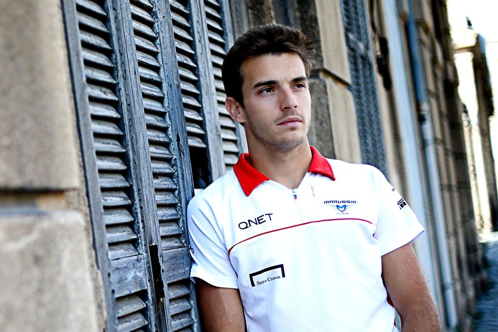 Keluarga Jules Bianchi Kehilangan Mobil Go-Kart Terakhirnya dan ...