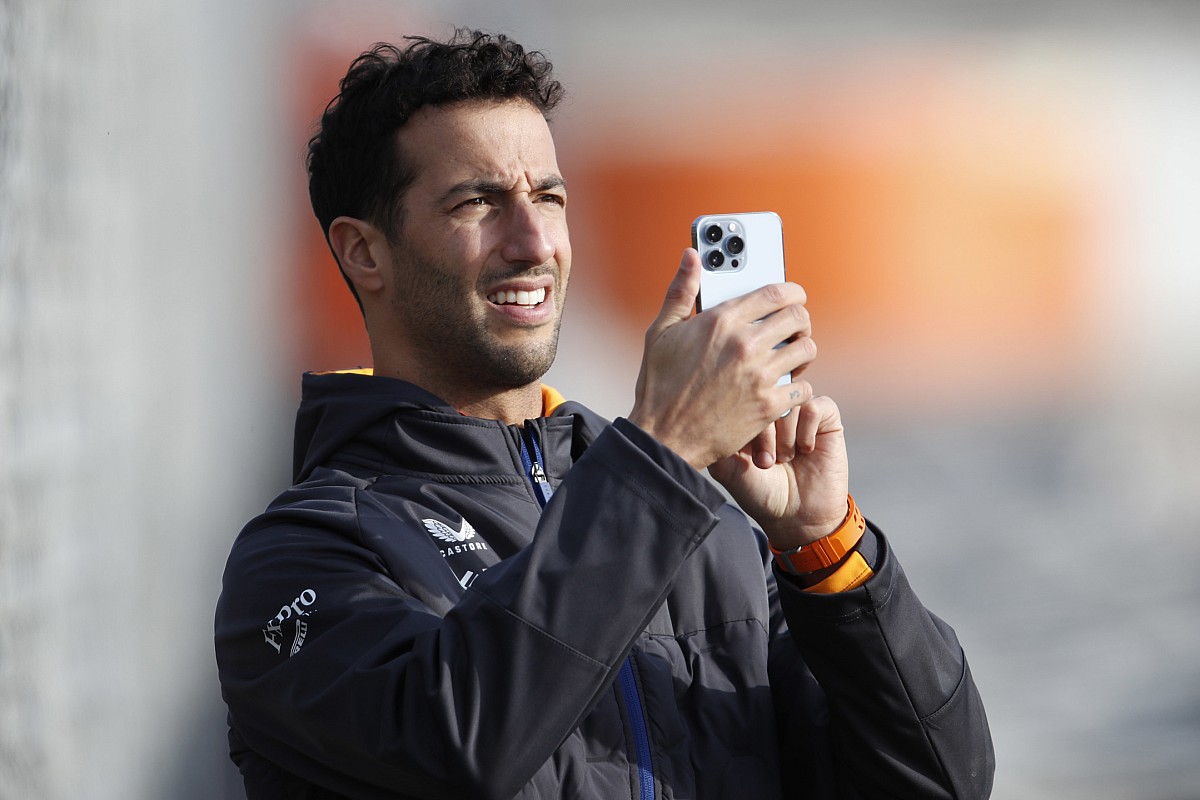 Daniel Ricciardo Khawatirkan Minimnya Visibilitas Mobil F1 2022