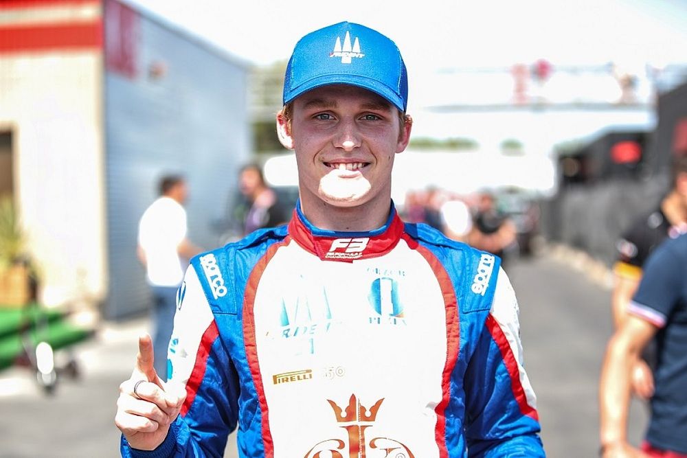 F2. Roman Stanek awansuje do F2