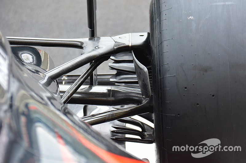 McLaren: nuova brake duct posteriore e modifica al fondo sulla MP4-31
