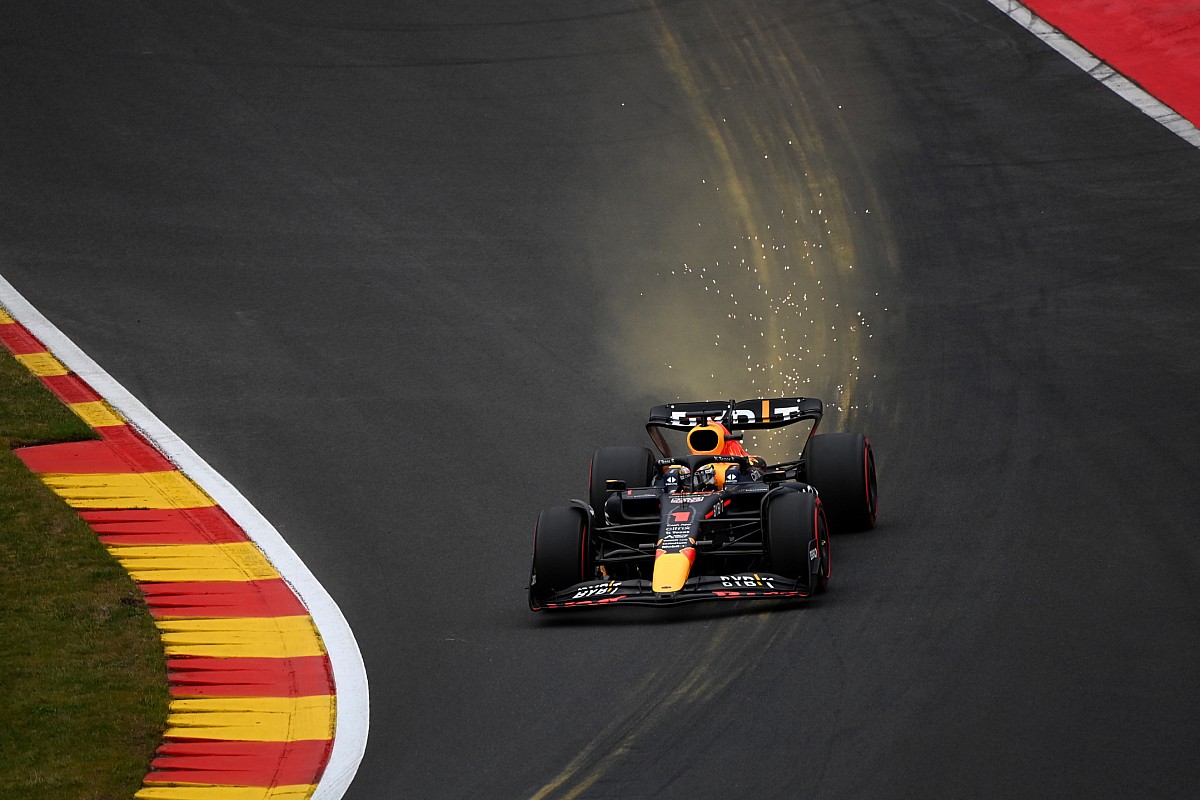 F1. Verstappen daleko z przodu