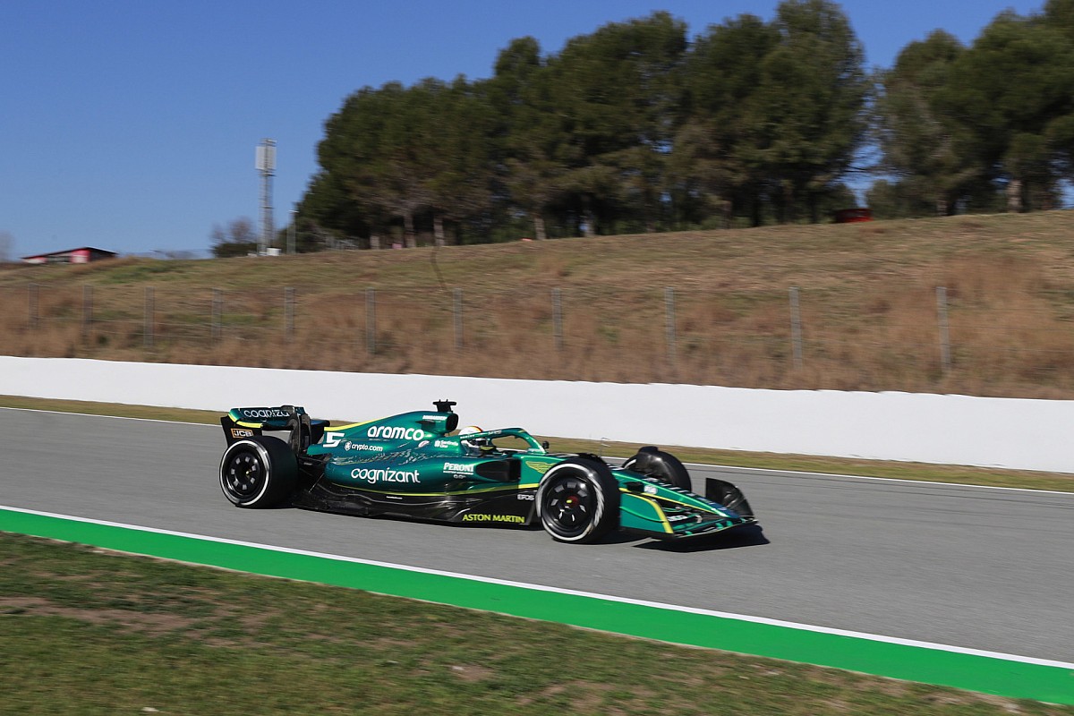 How the new F1 cars look from the Barcelona trackside