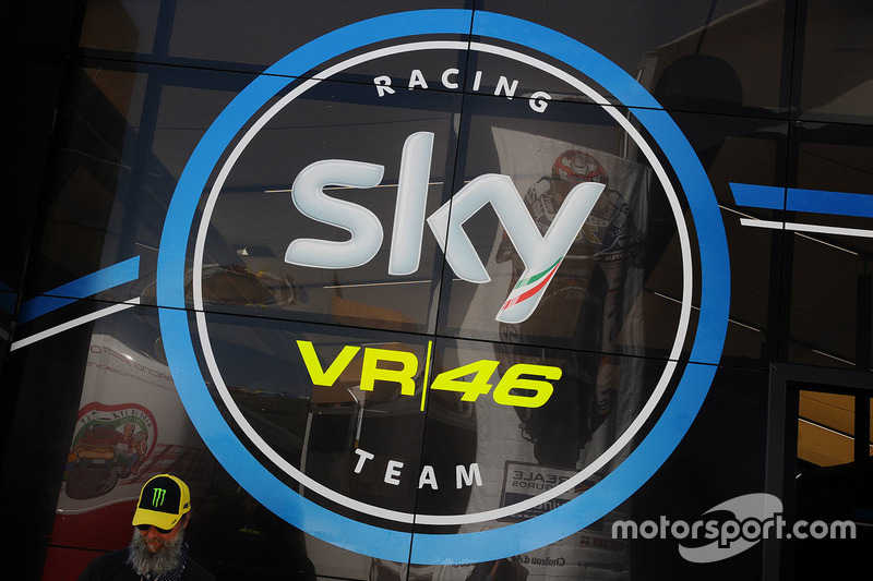 Un logo du SKY Racing Team VR46 - Mugello - Photos Moto2 - Motorsport.com