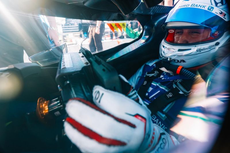 Graham Rahal Profile - Bio, News, High-Res Photos & High Quality Videos