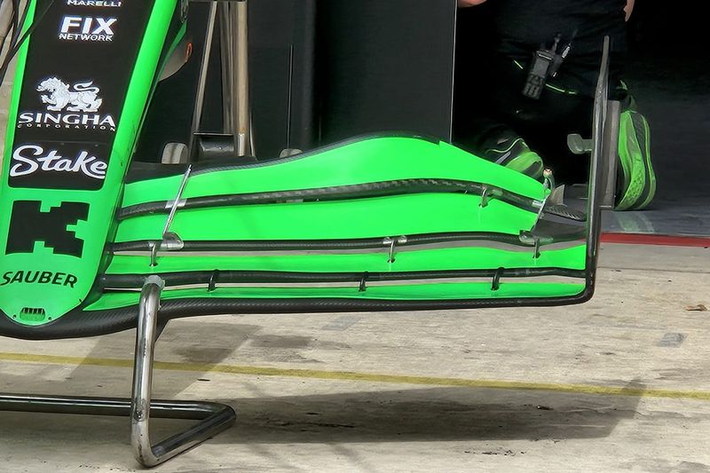 Red Bull drivers deny front bib device boosted car performance