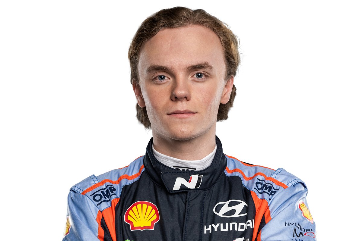 Oliver Solberg Profile - Bio, News, High-Res Photos & High Quality Videos