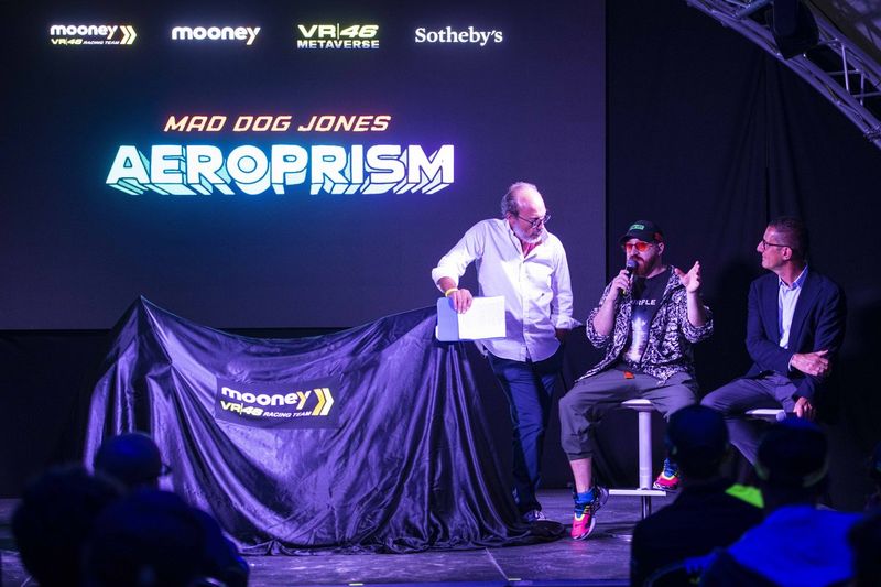 MotoGP | VR46: l'artista Mad Dog Jones colora le carene a Misano
