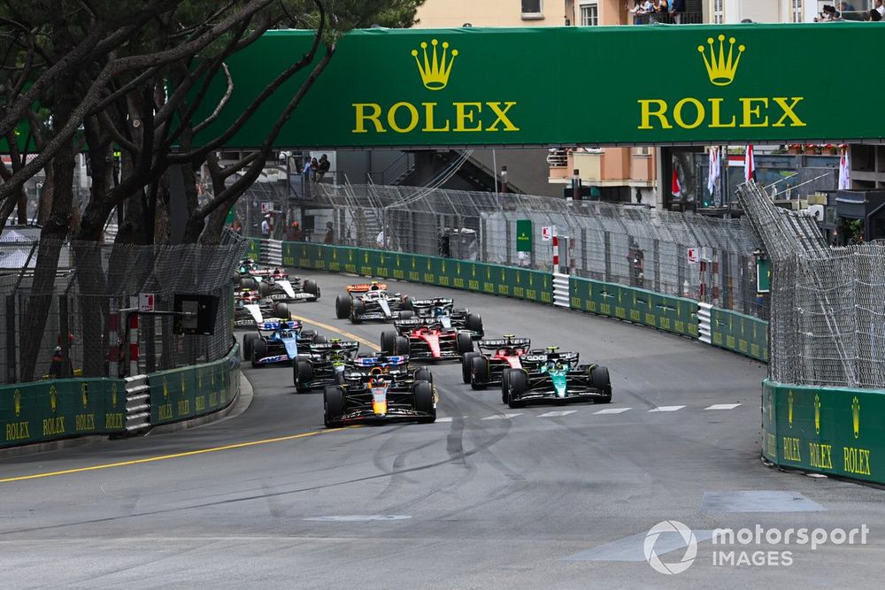 Monako GP: Geç gelen yağmur işleri karıştırdı, Verstappen kazandı ...