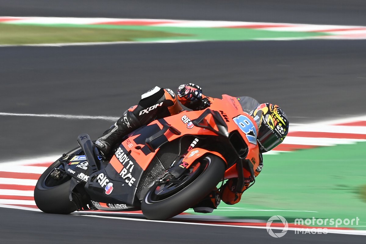 Gardner aclara la disputa con su legendario padre en redes sociales