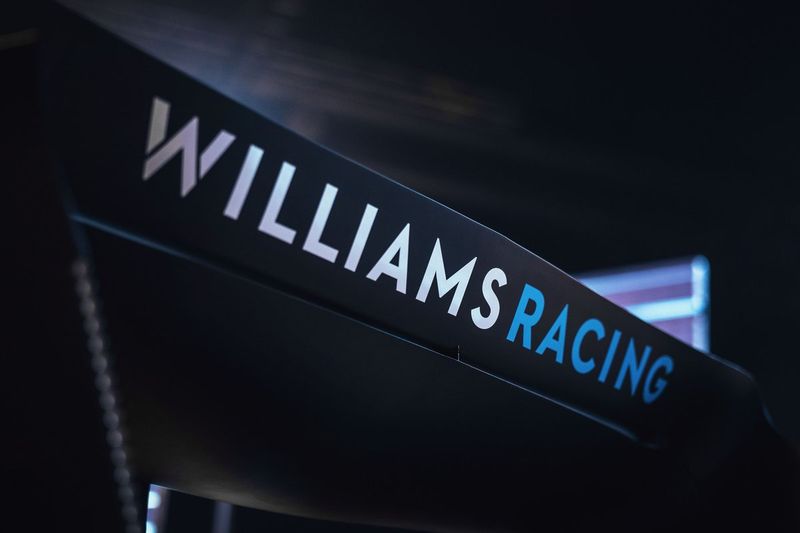 Williams dévoile la livrée de sa FW45 pour 2023