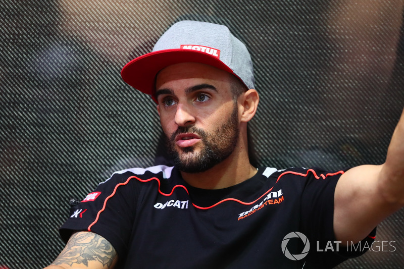 Xavi Fores Profile - Bio, News, High-Res Photos & High Quality Videos