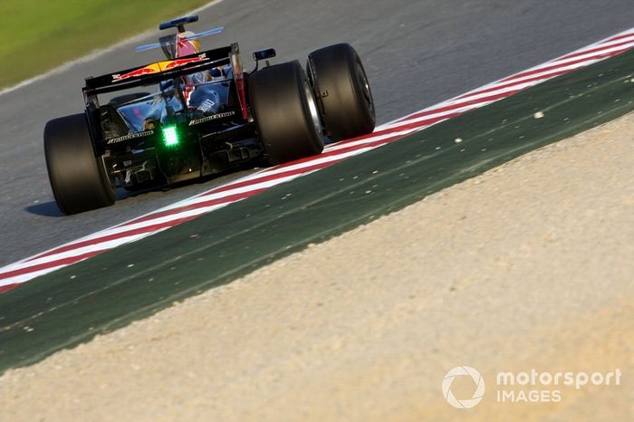 C'était un 17 novembre : Loeb pilote une Red Bull F1