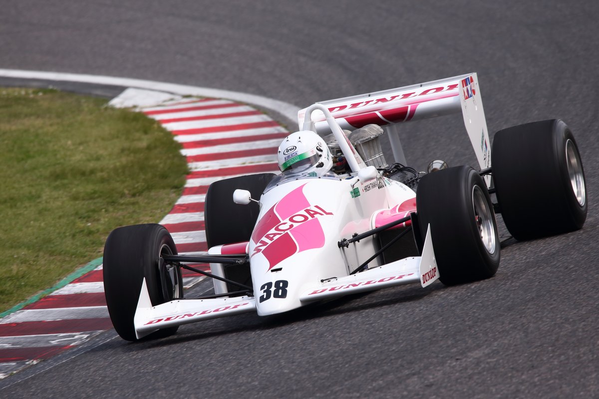 【パドック情報まとめ出し】往年のF3000マシンがズラリ！ 鍵となったタイヤ……ヨコハマの見解は？：スーパーフォーミュラ第3戦鈴鹿