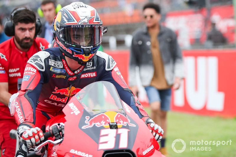 Martin to copy Marquez's style after riding "worse than a rookie” in sprint