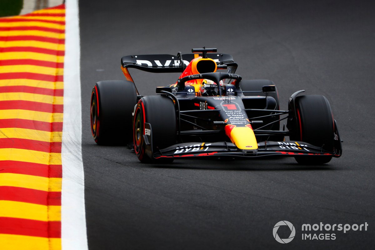 Sainz hereda la pole de Verstappen en Spa y Alonso es 3º