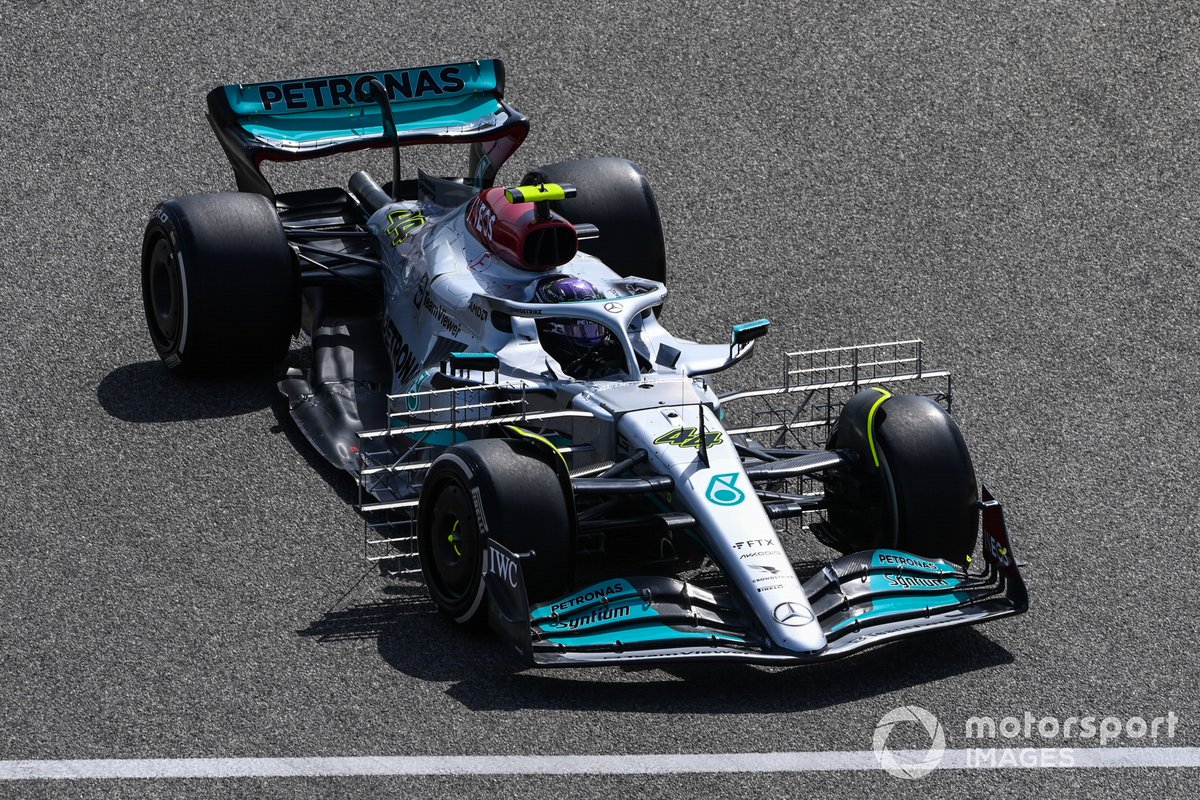 Fotos: el rompedor coche de Mercedes "sin pontones" en Bahrein