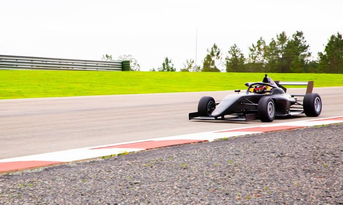 Fotos El Tc Racing De Courtois Y Merhi Ya Ha Completado Sus Primeros Test