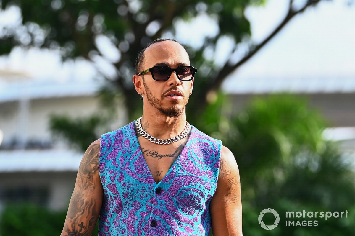 F1- Hamilton, investigado en Singapur por su piercing en la nariz