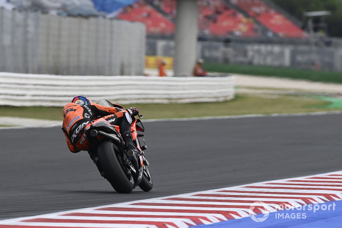 Gardner aclara la disputa con su legendario padre en redes sociales