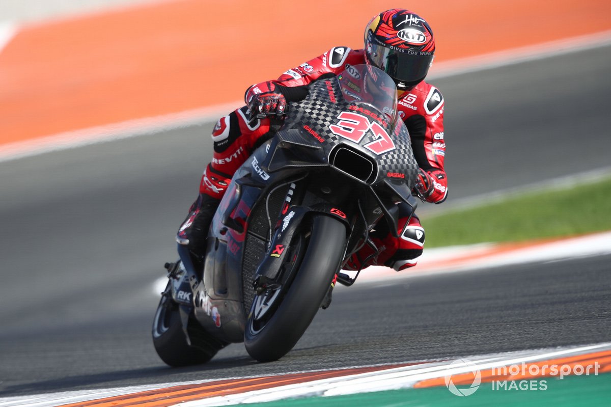 Augusto Fernández "alucina" en su debut con una MotoGP