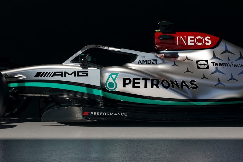 梅赛德斯发布W13，“银箭“归来 - Formula 1 新闻 - motorsport.com中文网