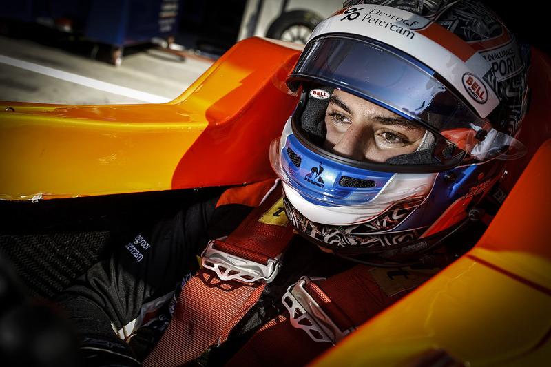 Thomas Neubauer Profile - Bio, News, High-Res Photos & High Quality Videos