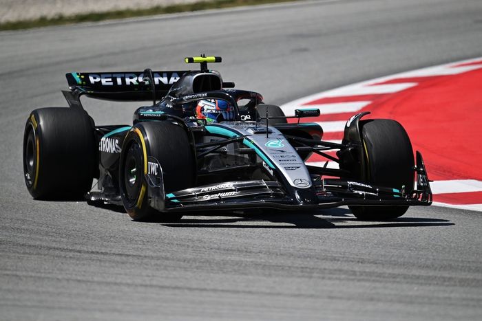 Piastri lidera la FP2 en España; Alonso sorprende 7º, a dos décimas de un McLaren