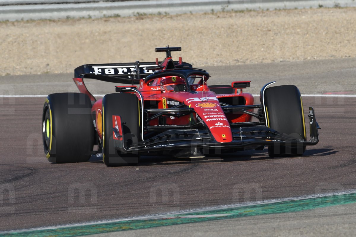 Las fotos de Sainz y Leclerc en el filming day del nuevo Ferrari SF-23