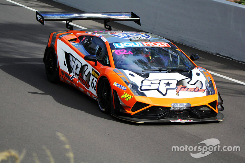 Valterri Bottas on a forum for the racing game 'Live For Speed' in 2010 ...