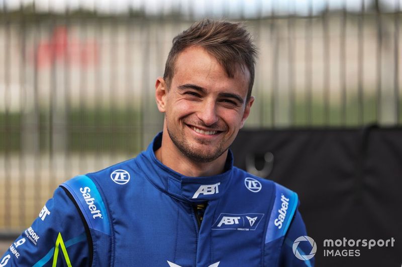 Nico Müller Profile - Bio, News, High-Res Photos & High Quality Videos