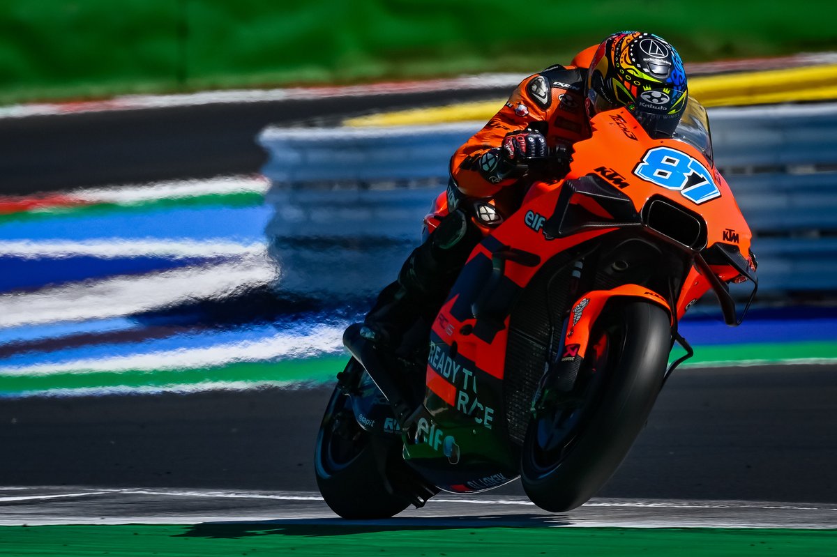 Gardner aclara la disputa con su legendario padre en redes sociales