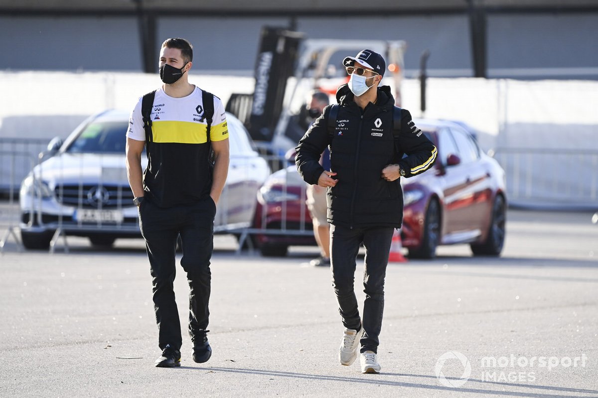 Ricciardo tiene a un artista para el tatuaje de Abiteboul