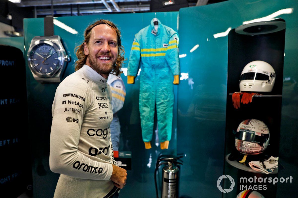 Fotos y vídeo: la gran sorpresa a Vettel en su despedida a la F1