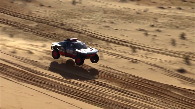 Best of the Day - Stage 4: Cars - Dakar Videos - Autosport.com