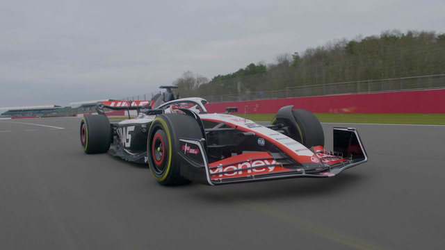 Haas F1 on track at Silverstone - Formula 1 Videos