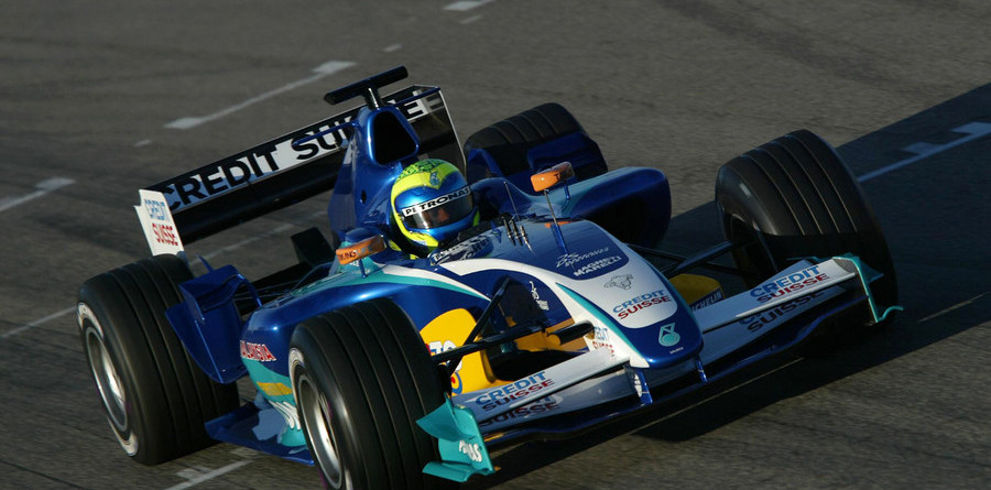 Sauber rolls out the C24