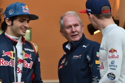 Marko hint op promotie Verstappen naar Red Bull