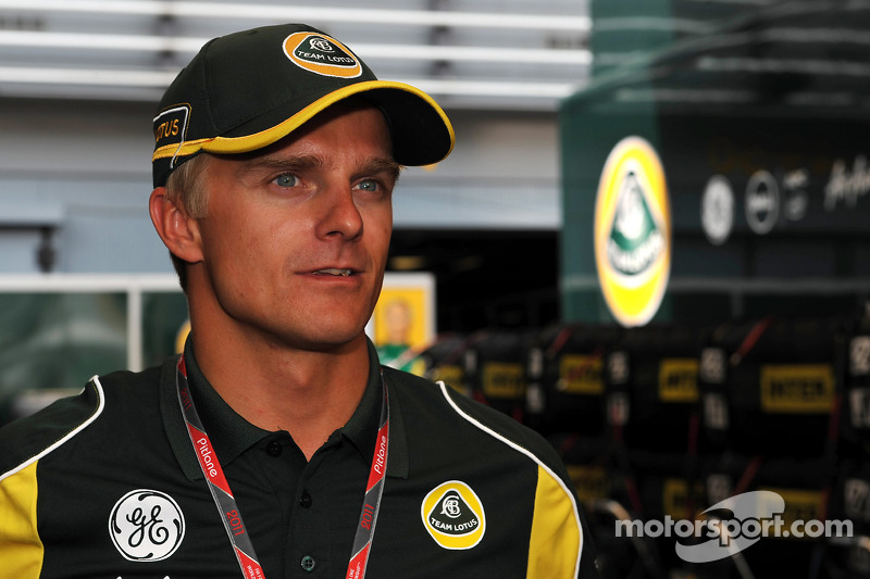 Kovalainen defends Hamilton before Suzuka meeting
