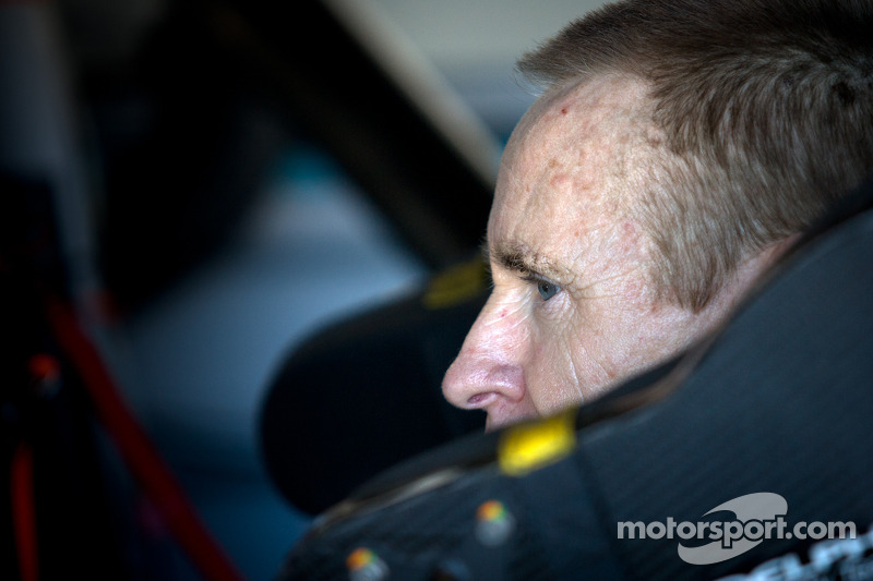 Mark Martin takes to Twitter