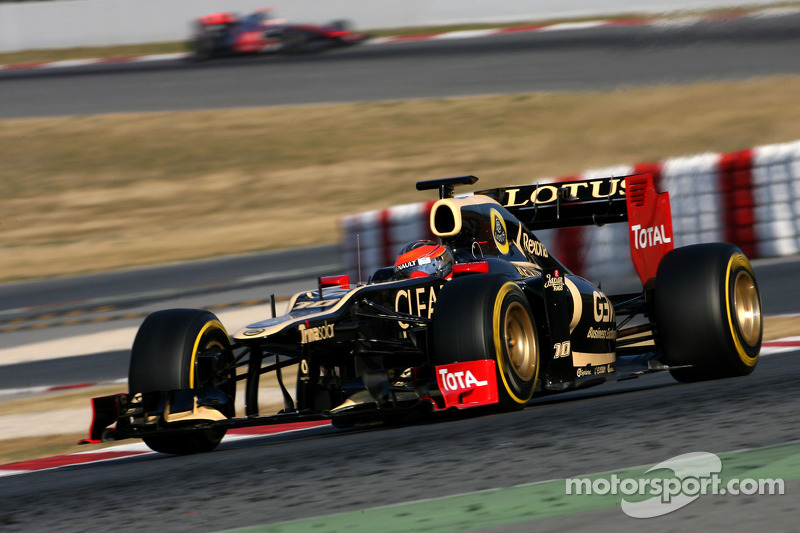 Grosjean again fastest on second day of Barcelona testing