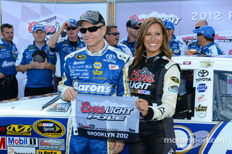 Veteran Martin captures first Michigan pole