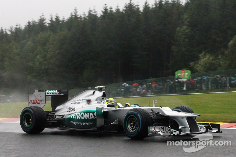 Mercedes runs 'triple DRS' at Spa - report